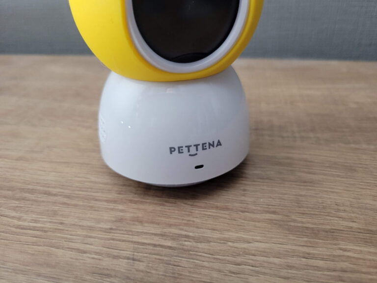 PETTENAのペットカメラ レビュー｜360°回転に自動追尾機能、暗闇でも使えます｜いまいちど.ログ